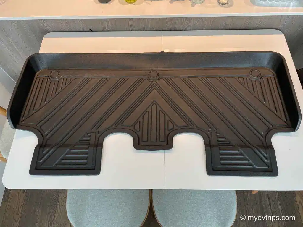 8 of the Best Tesla Model Y Floor Mats Compared [2024]