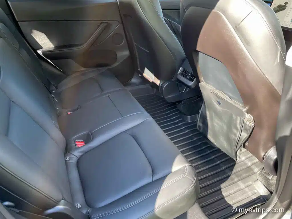 8 of the Best Tesla Model Y Floor Mats Compared [2024]