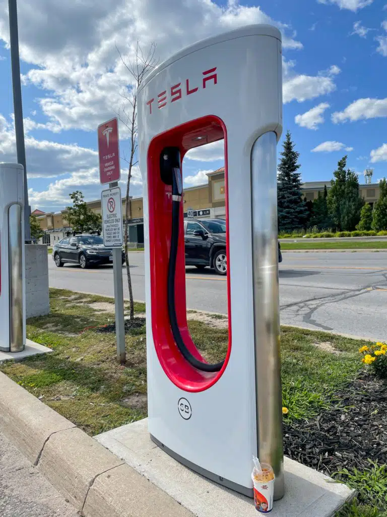 Tesla Has a Supercharger Garbage Problem. This Tesla Trash Can Help.