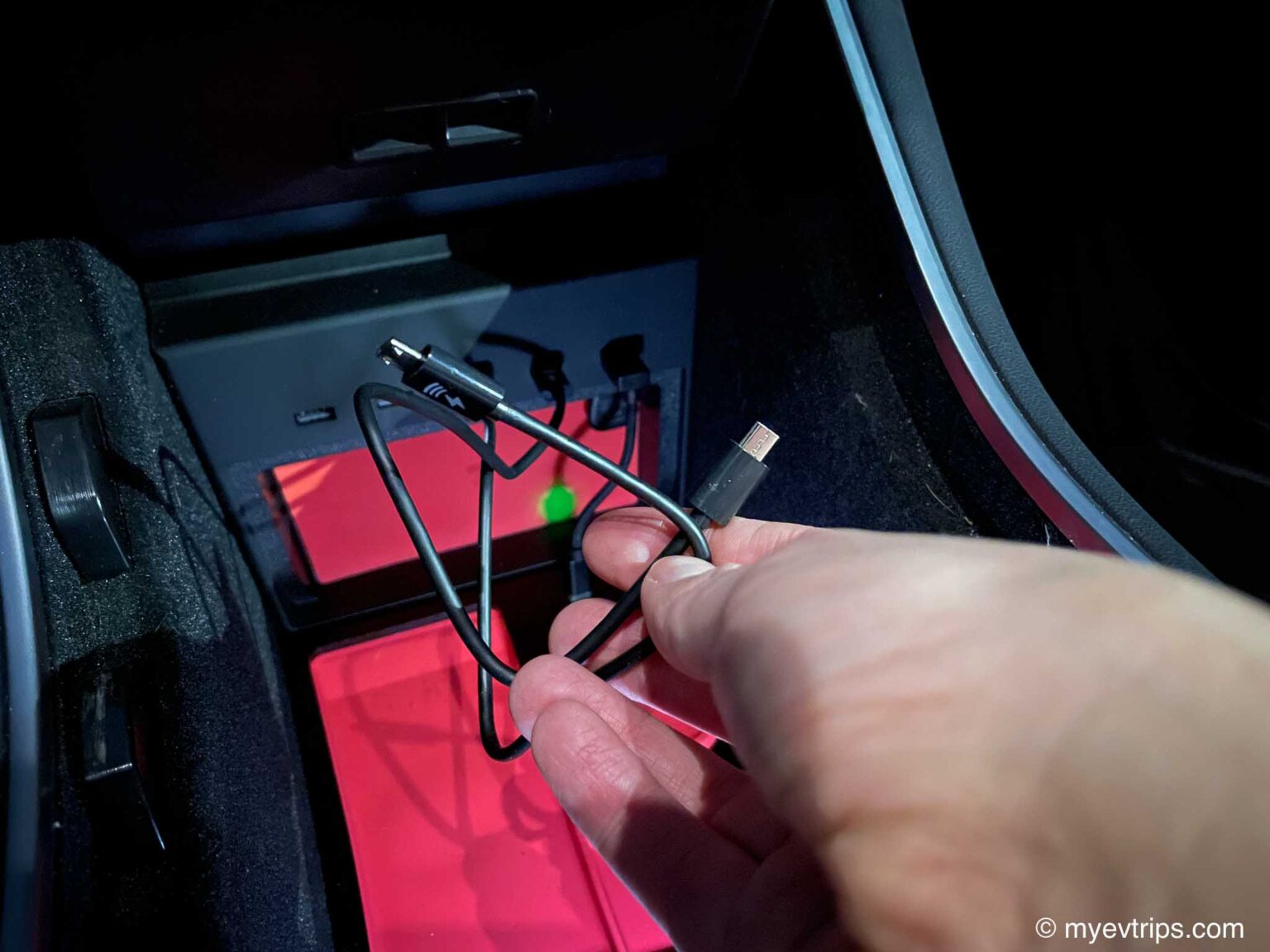 Tesla Jeda Wireless Pad V4 Review – Is It Worth the Upgrade?