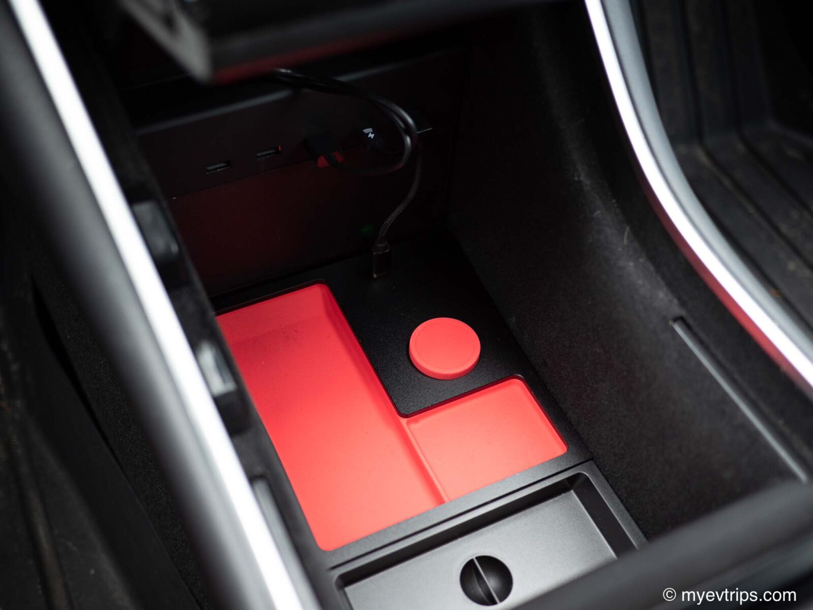 Jeda Tesla Center Console Tray Review – Wearable Tech Charging To Go
