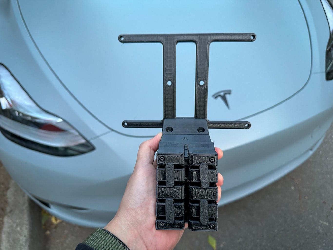 Quick Bandit vs. SnapPlate: Which Tesla Removable License Plate Holder ...