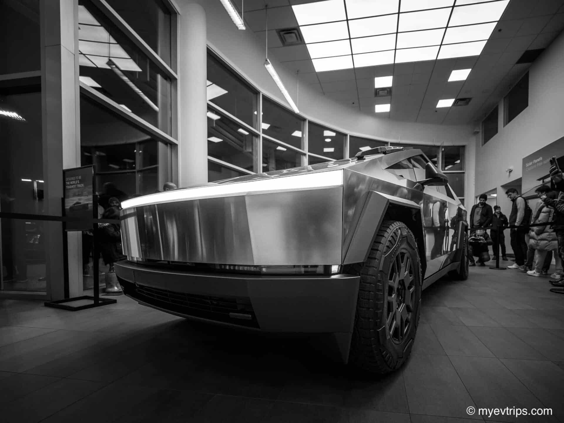 Tesla Cybertruck Canada Display Model: 7 Key Takeaways