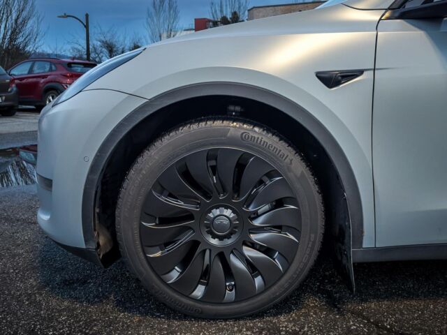 7 of the Best Tesla Model Y Screen Protectors Compared